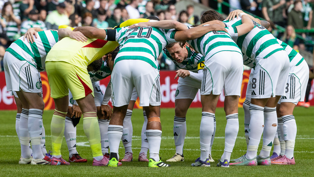 Celtic FC Squad Photo Competition 📷