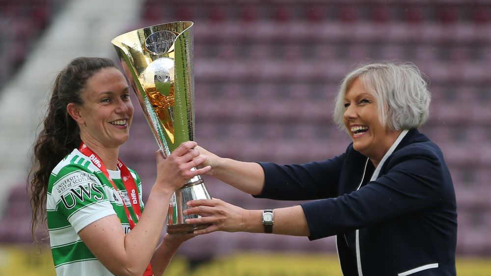 Kelly Clark: Signed, sealed, delivered