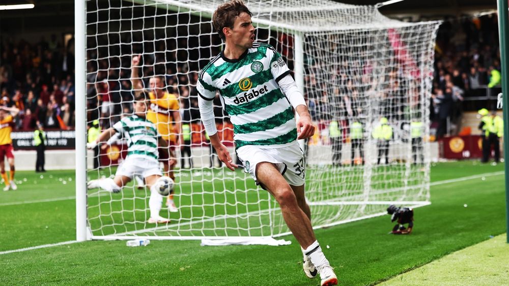 Matt O'Riley delivers dramatic late winner as Hoops win at Fir Park